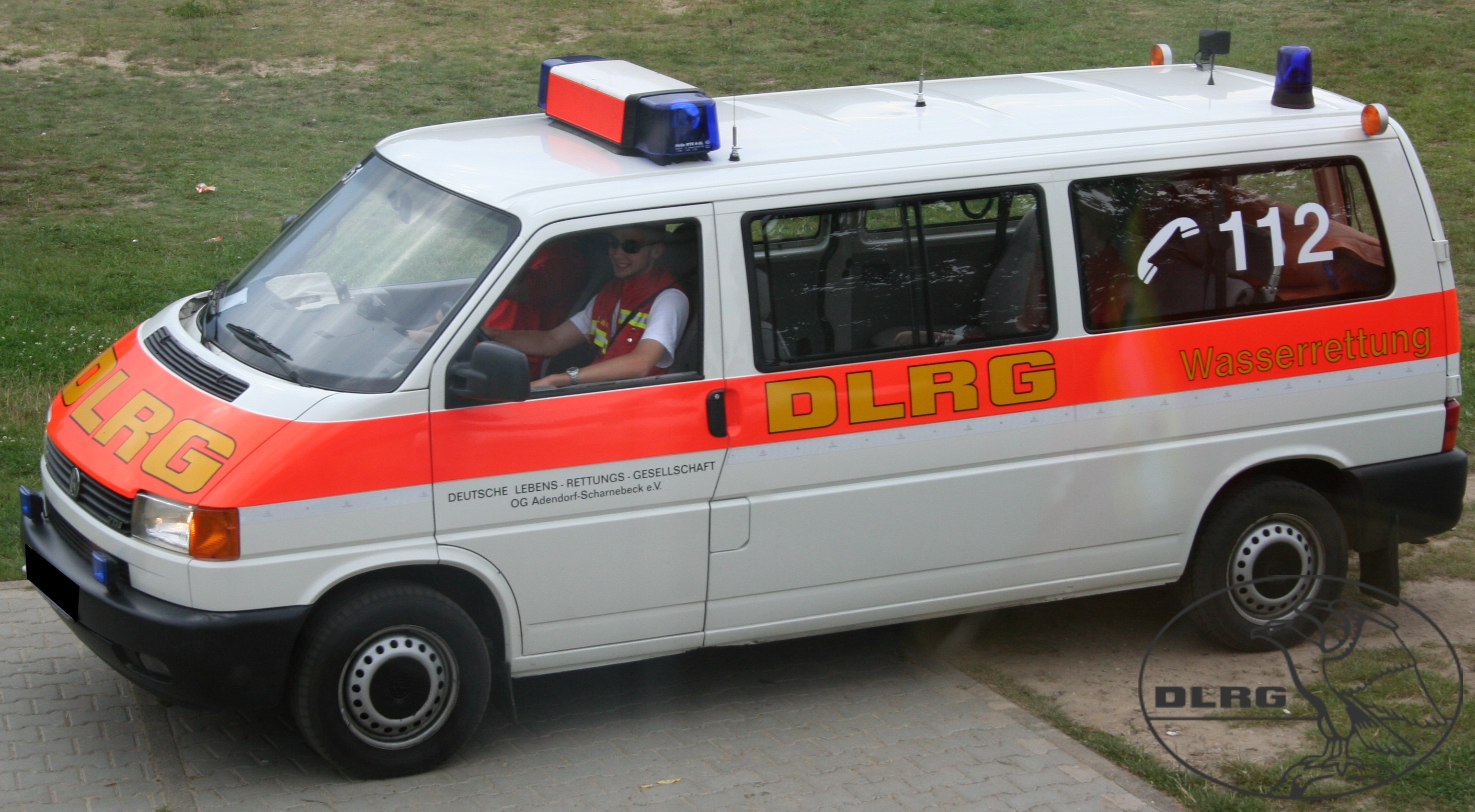 Einsatzfahrzeuge - DLRG Adendorf-Scharnebeck